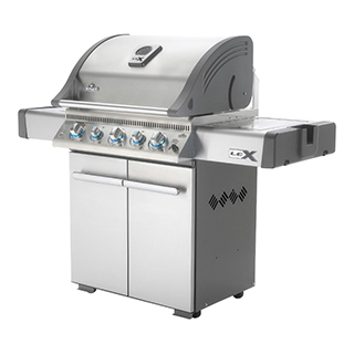 Barbecue | Faire griller les steaks l'été | Tanguay